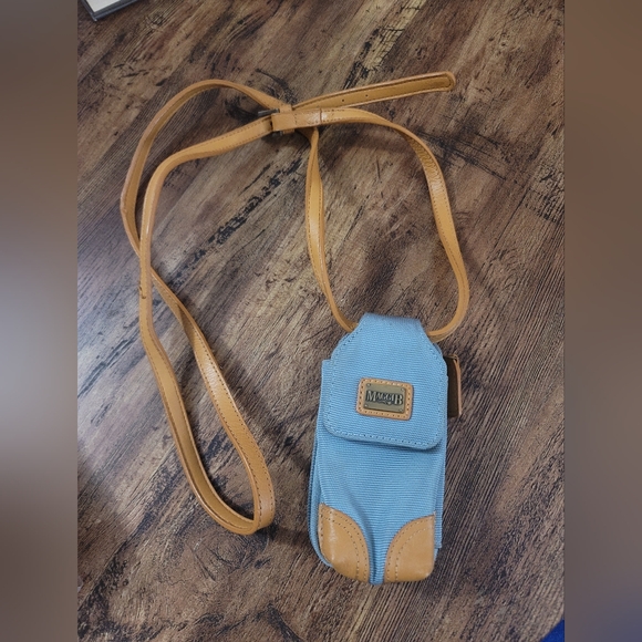 maggi b | Bags | Maggi B Cell Phone Pouch | Poshmark